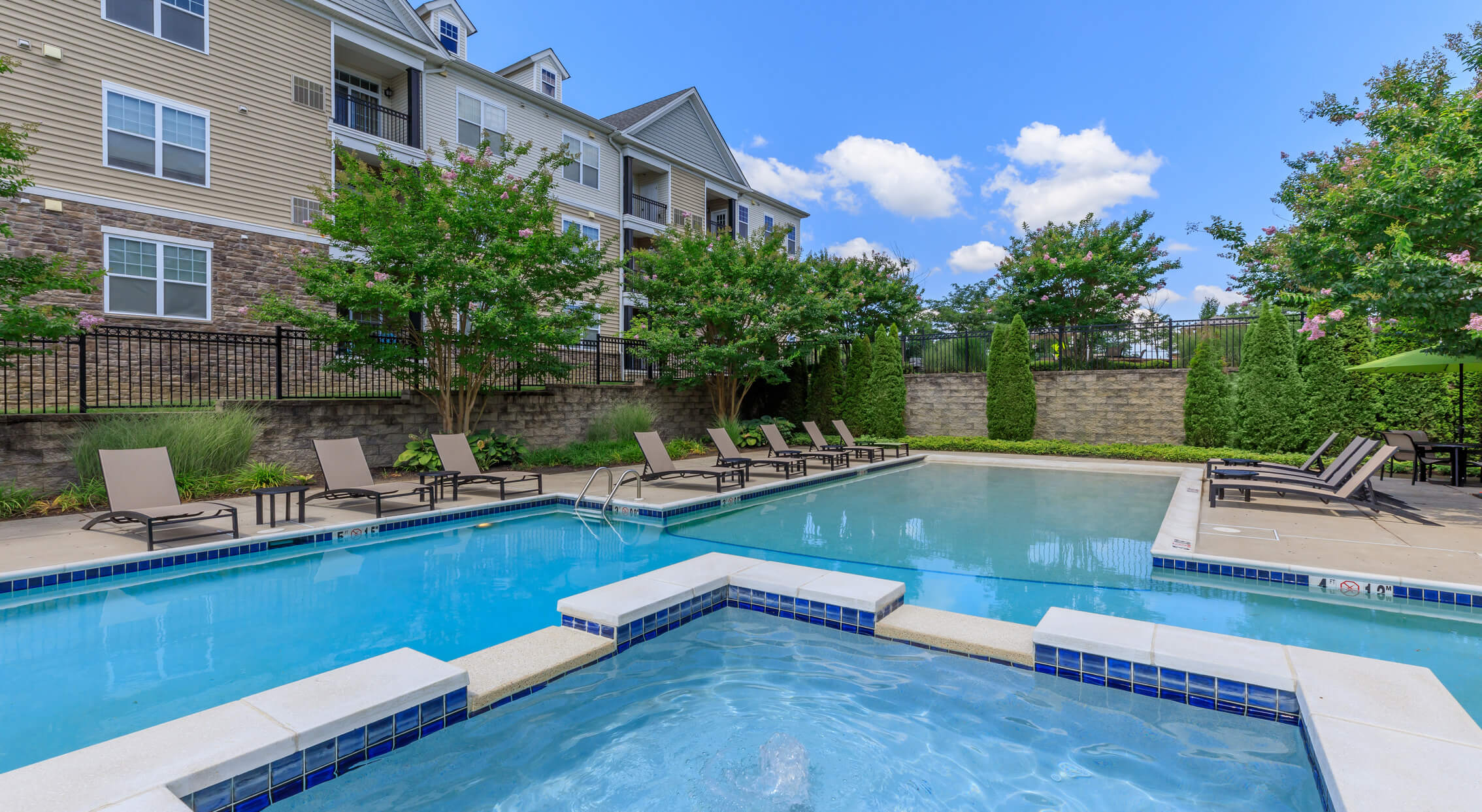 Apartments for rent in Voorhees Township, NJ | Foster Square