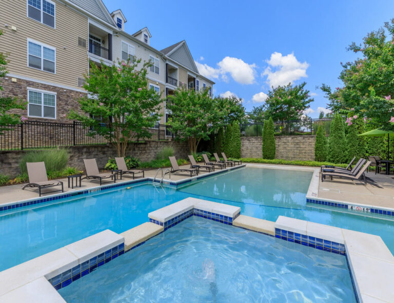 Photos of Apartments & Amenities | Foster Square